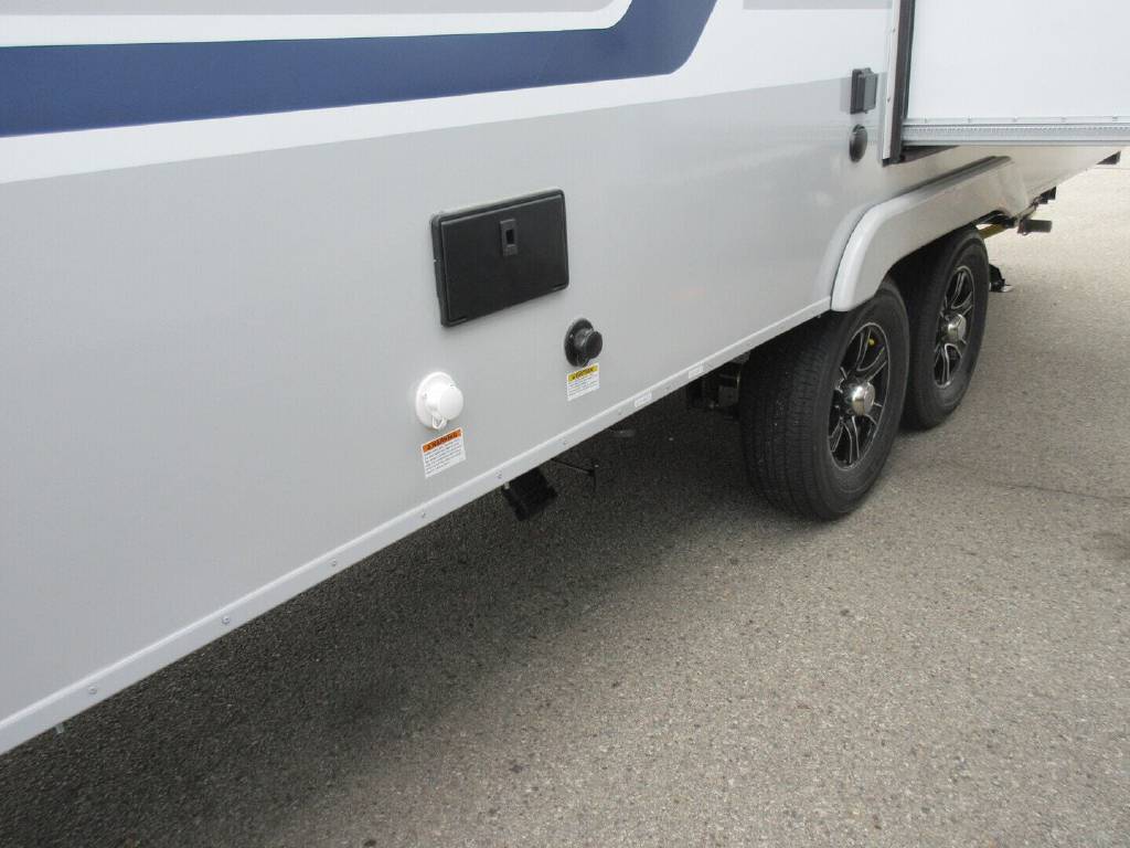 New 2023 Lance Travel Trailer RV – Container Sales Japan